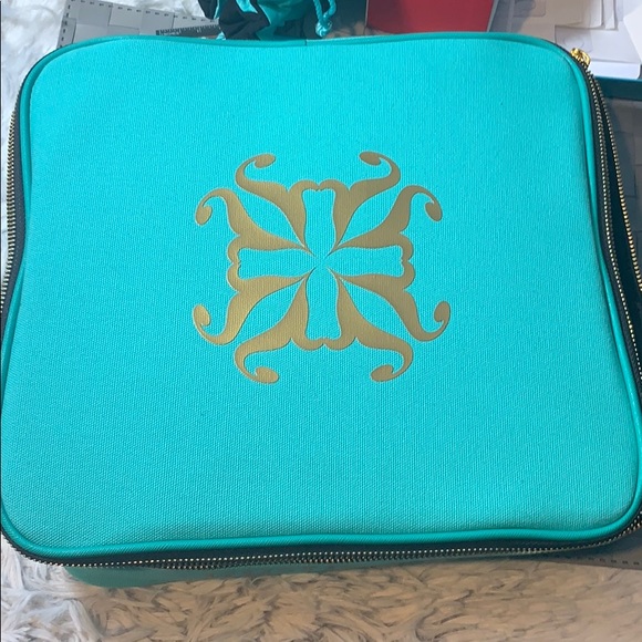 Rustic Cuff | Jewelry | Authentic Rustic Cuff Storage Case Travel Bags ...